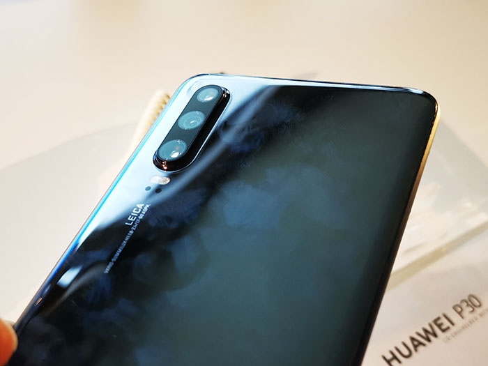 Huawei-P30-Triple-Cameras-with-In-screen-Finger-Print-Sensor ...