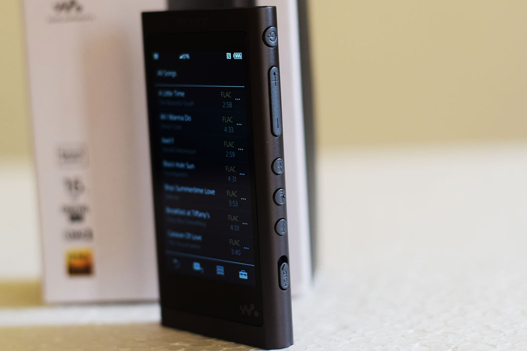 Sony-Walkman®-NW-A55-Power,Volume,-Play_controls_&_Hold_buttons ...