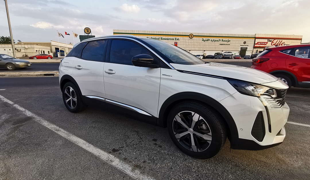 Review of 2022 Peugeot 3008 Hybrid4 Plugin Crossover SUV in the UAE ...