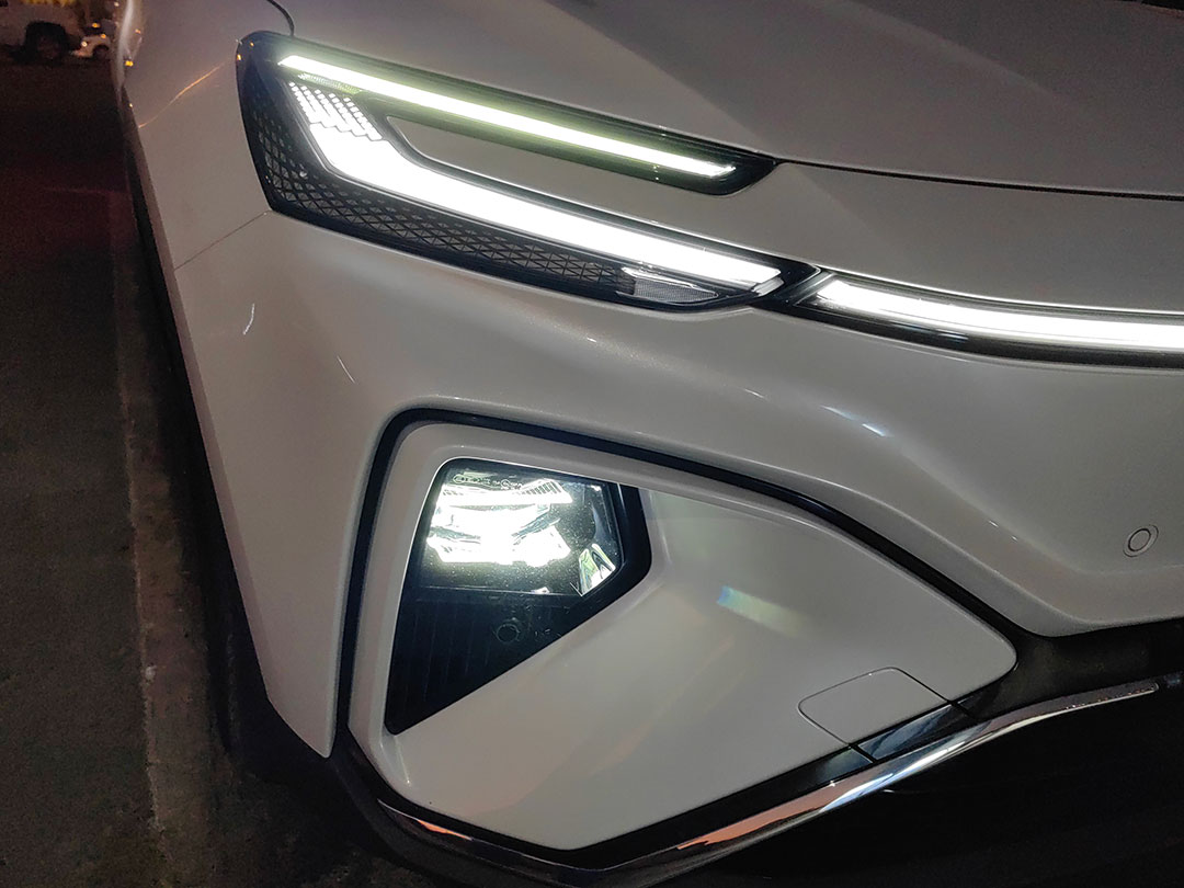 Testing of the MG’s Marvel R in the UAE - CriticReviewer.com Automobile