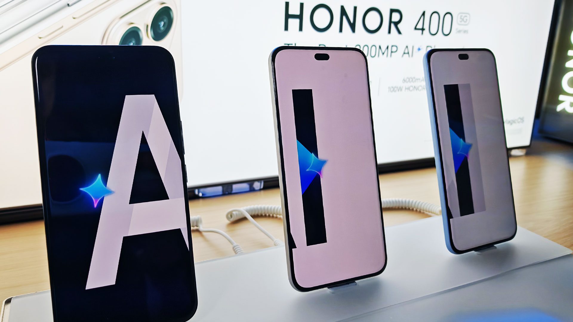 HONOR launches HONOR 400 Series in the Middle East & Africa