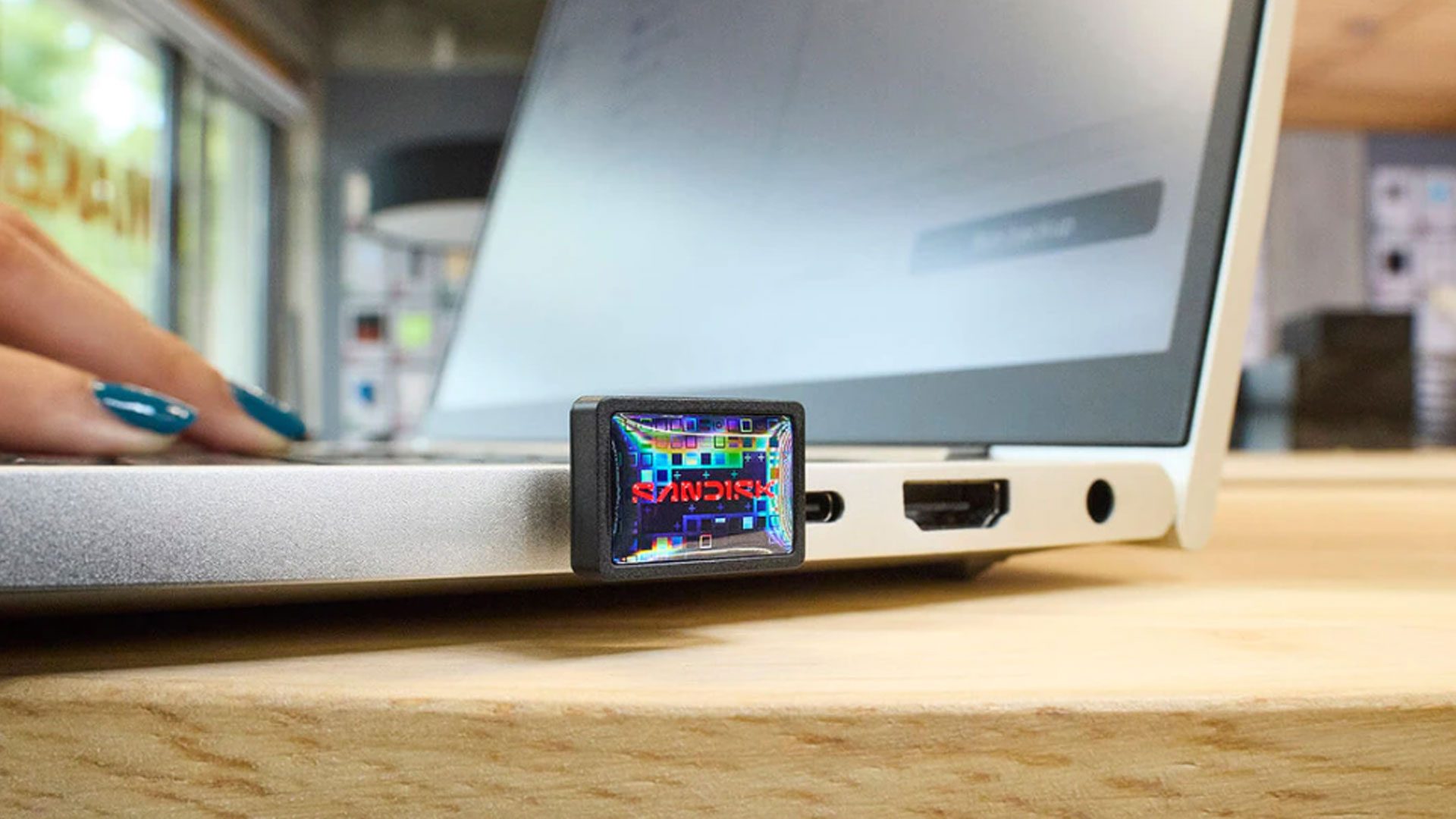 SanDisk Extreme Fit 1TB Flash Drive for Everyone - CriticReviewer.com News